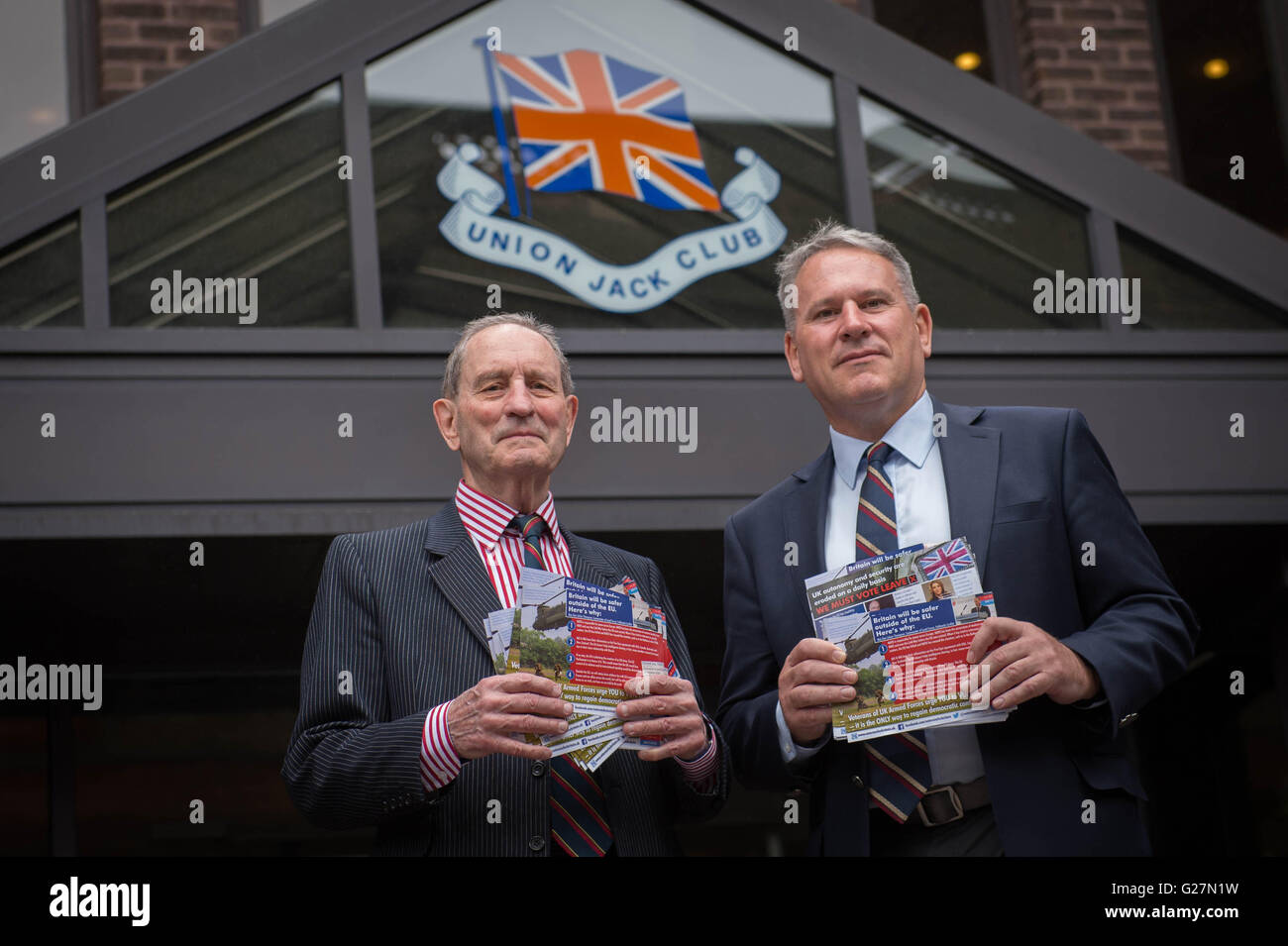 Falklands War veteran Major General Julian Thompson and Chairman of ...