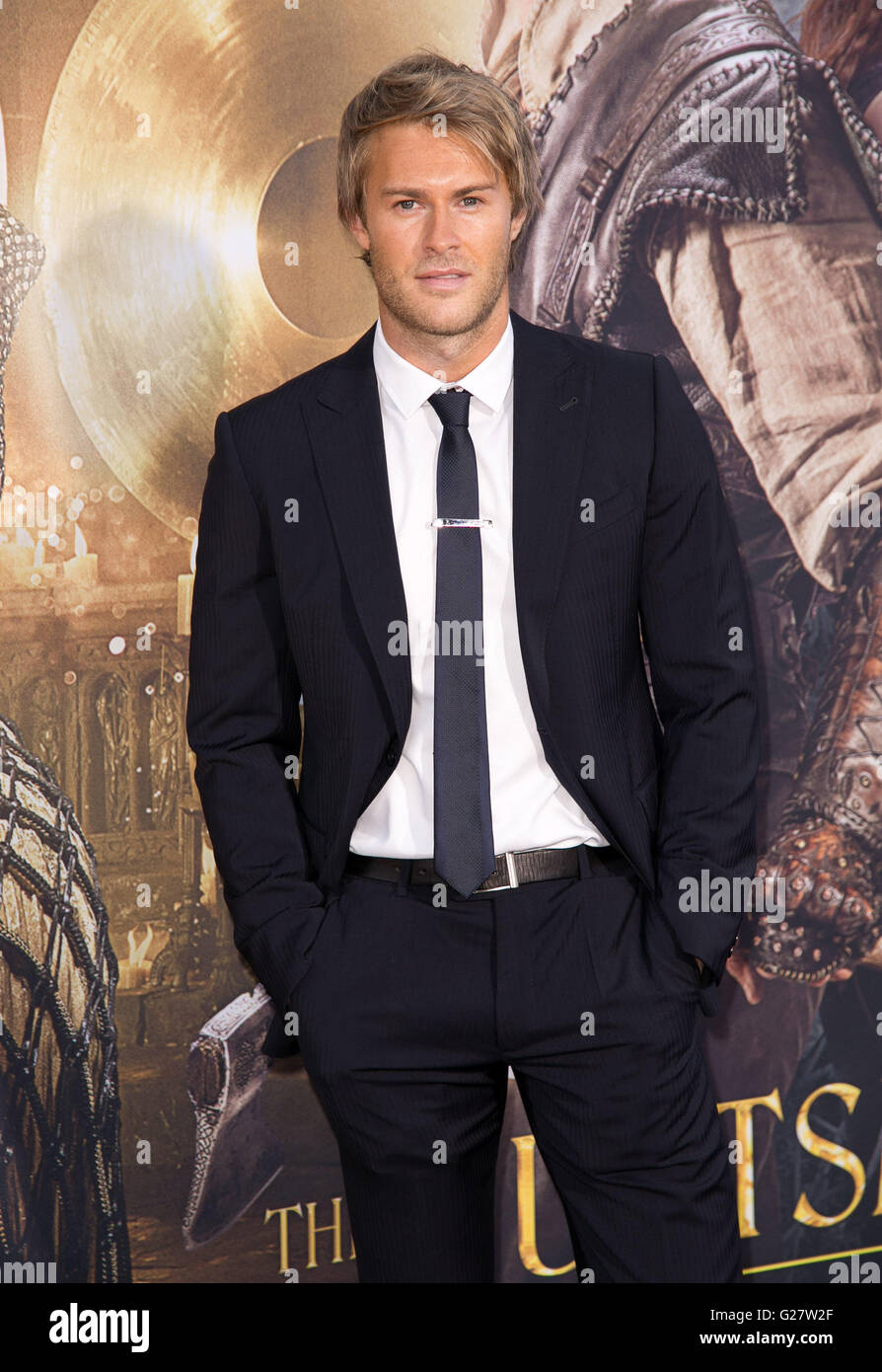 Celebrities attend The Huntsman: Winter's War Premiere at Regency ...