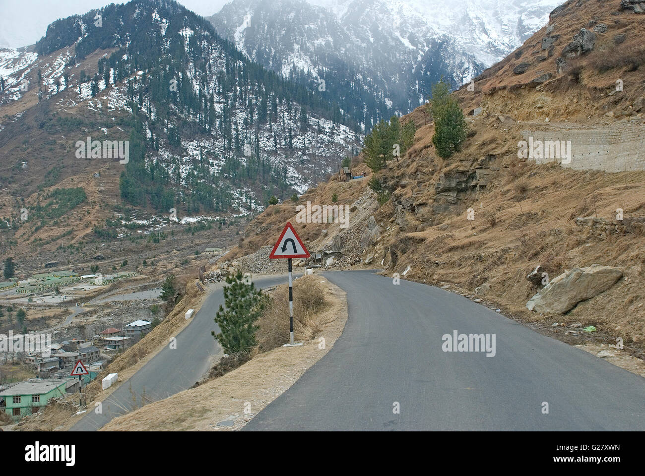 Beautiful Himalayan road of Manali to Leh, towards Rohtang Pass, Manali ...