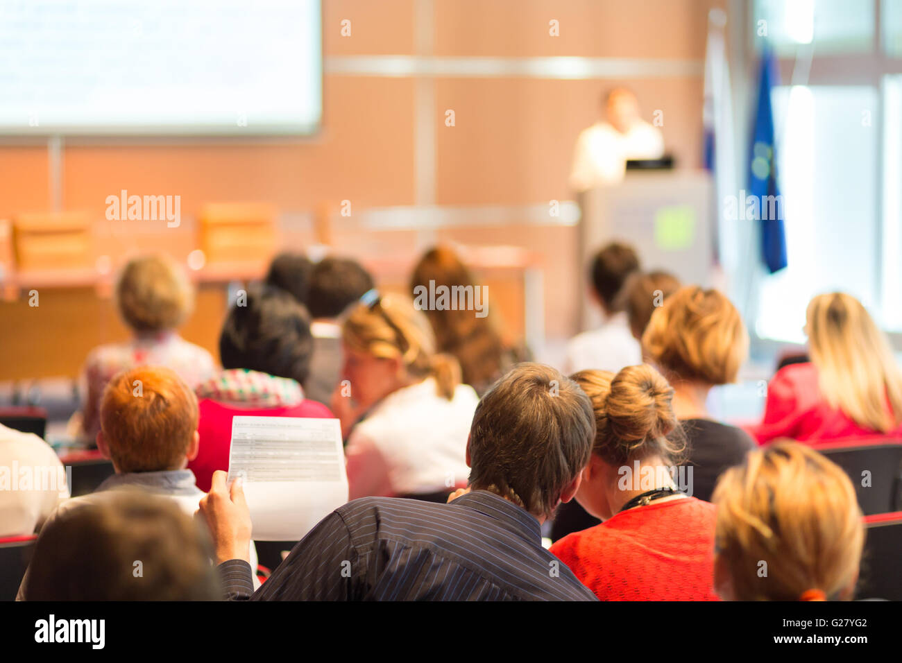 Audience in conference hall hi-res stock photography and images - Alamy