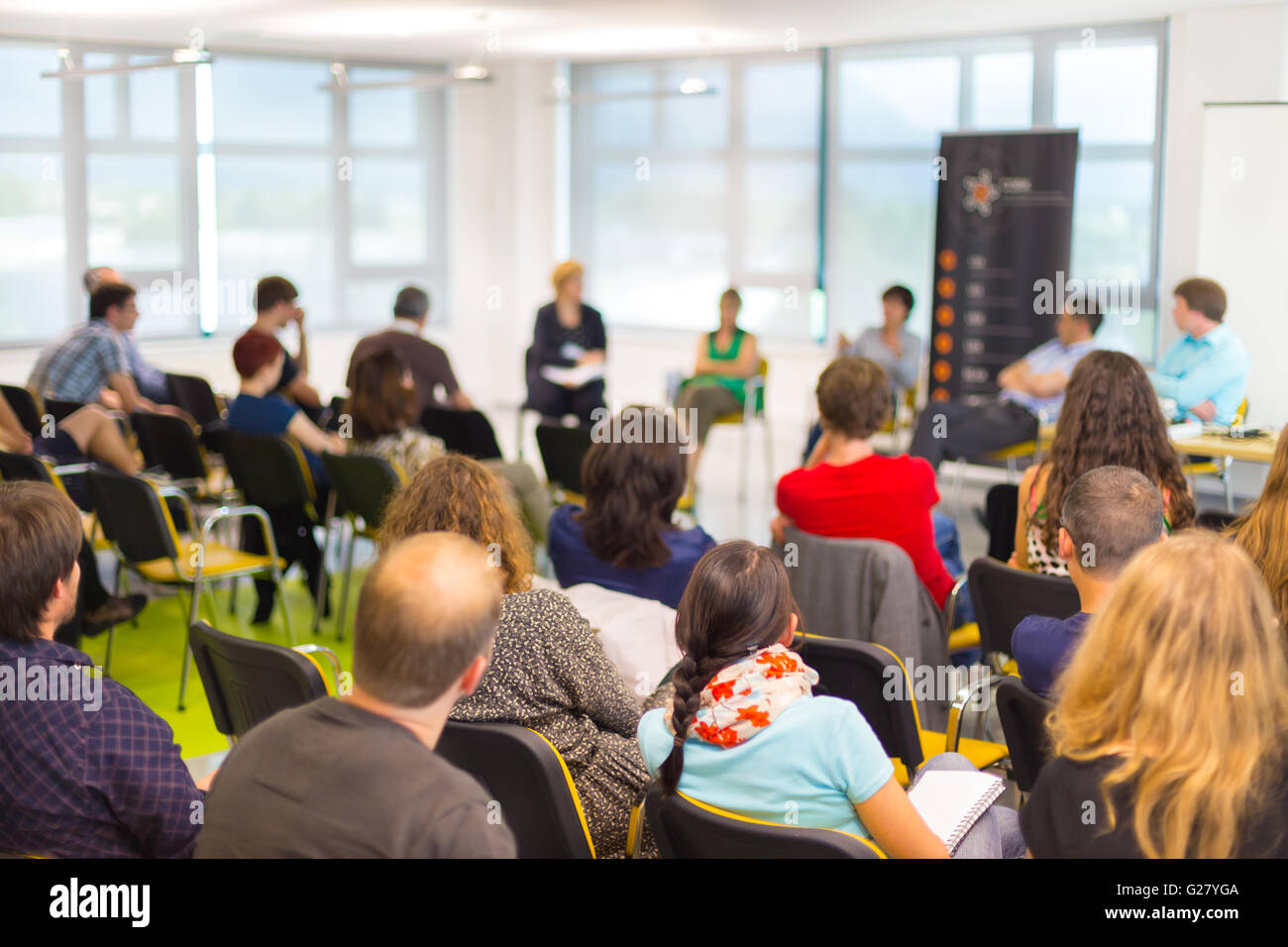 Round Table Conference Stock Photos & Round Table Conference Stock ...