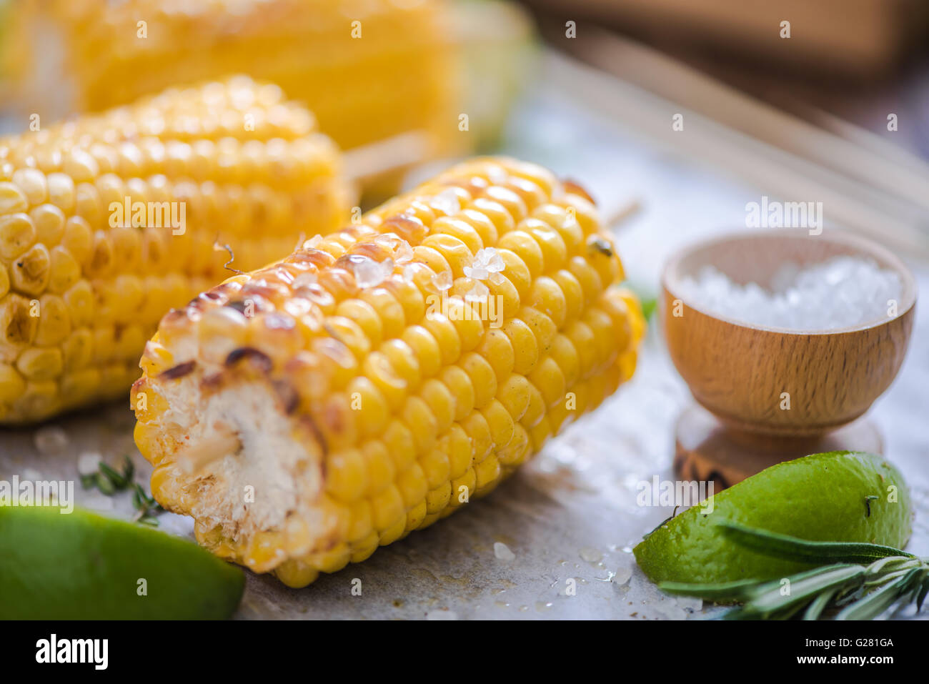 Summer dinner from sweet corn hi-res stock photography and images - Alamy