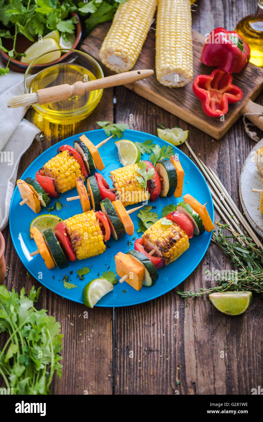 Bbq spread table hi-res stock photography and images - Alamy