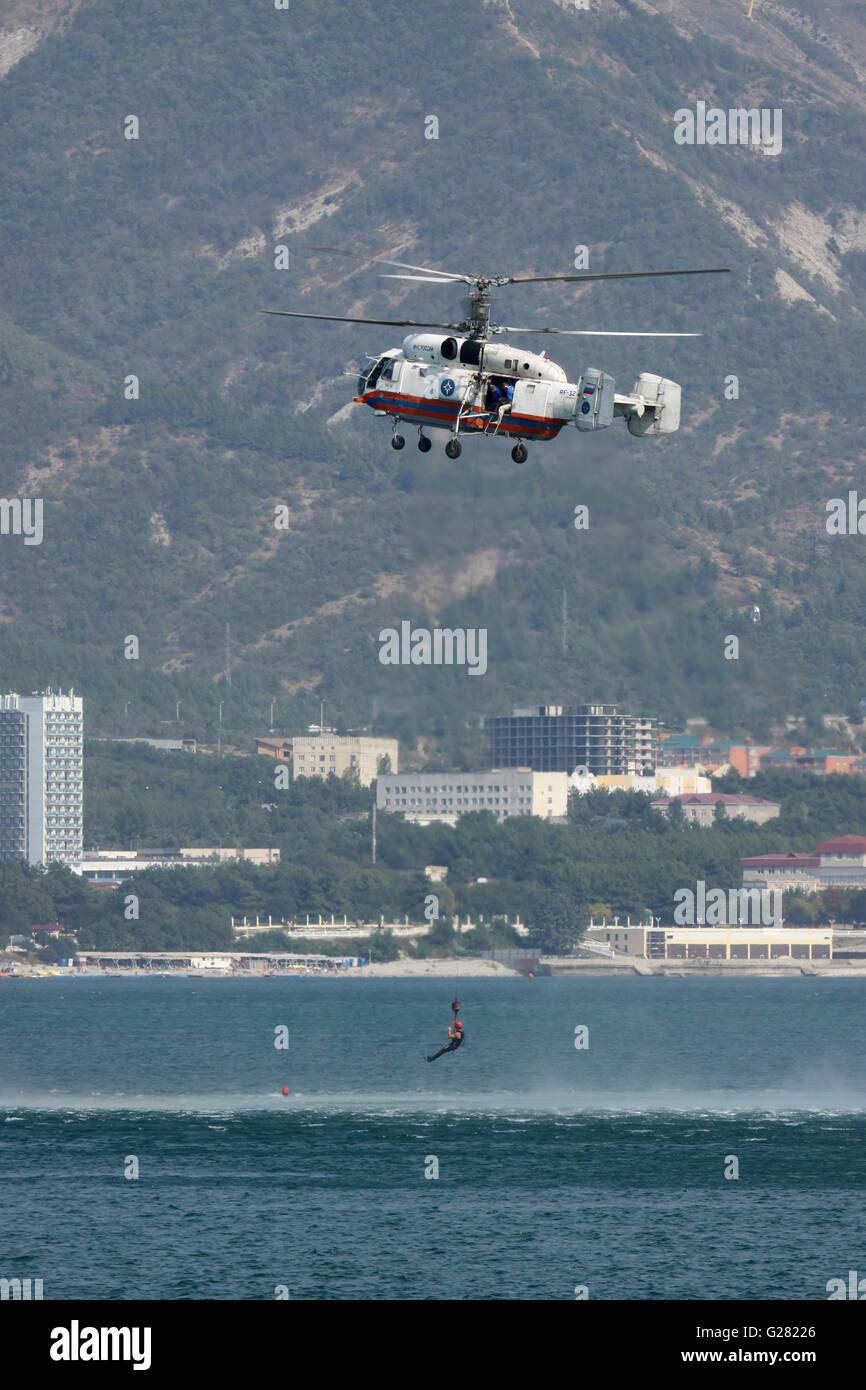 Ka 32 helicopter hi-res stock photography and images - Alamy