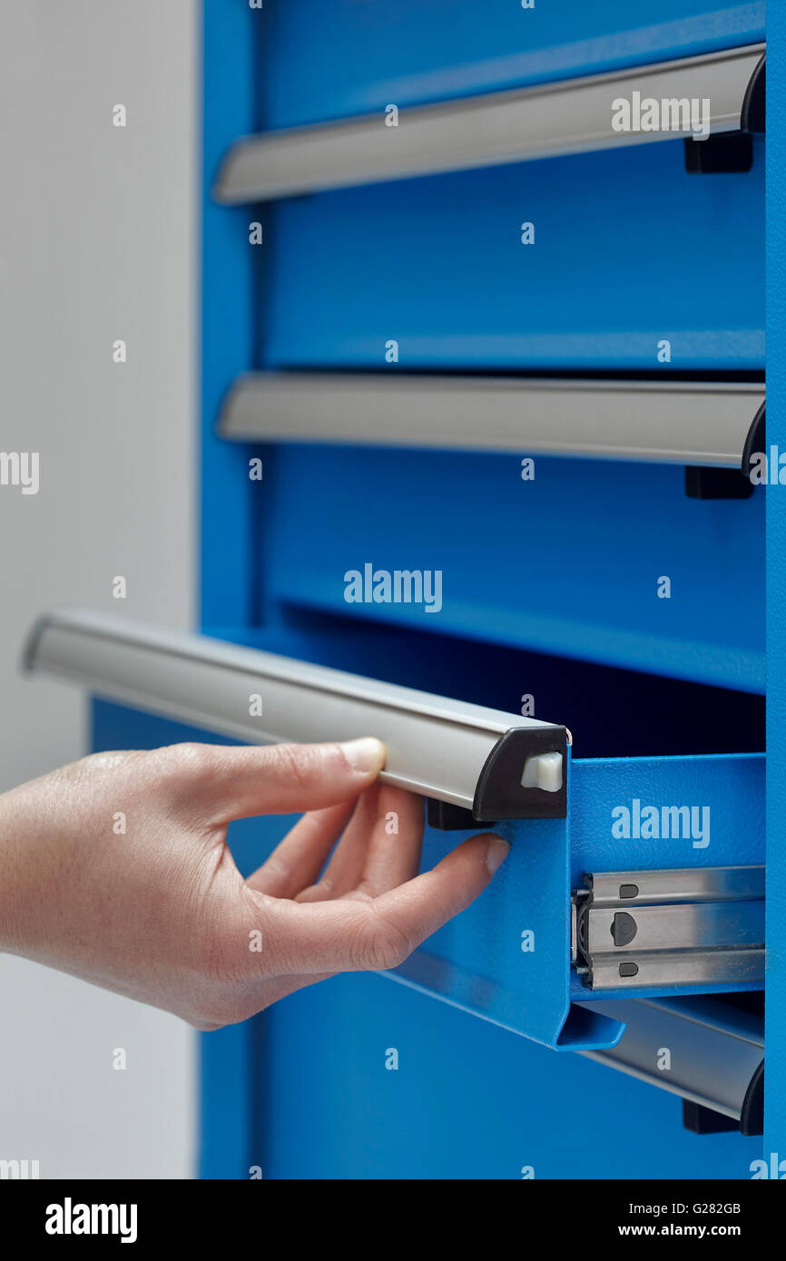 Cabinet cabinets hi-res stock photography and images - Alamy