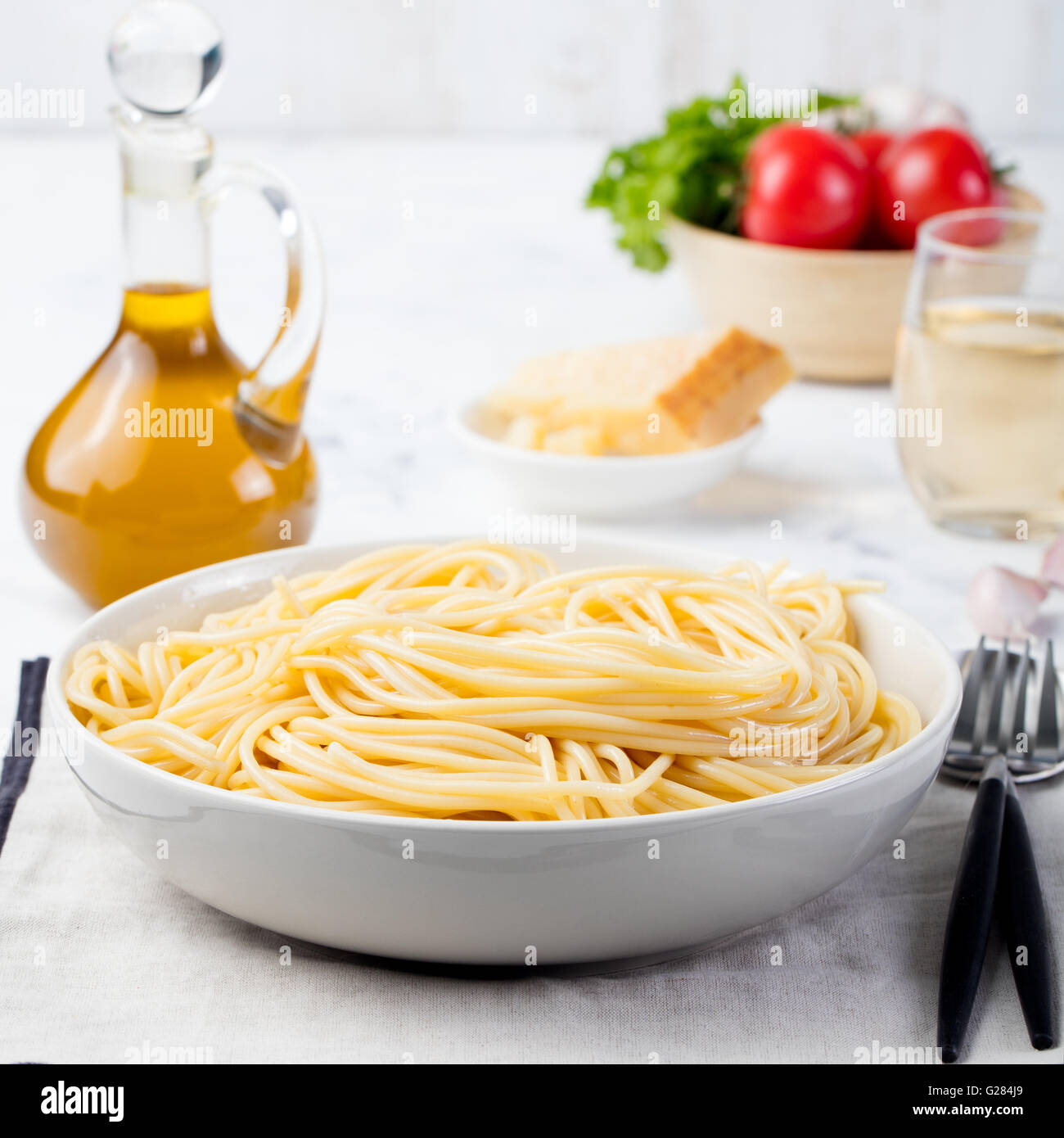 Cooked spaghetti pasta in plate Pasta ingredients Stock Photo - Alamy