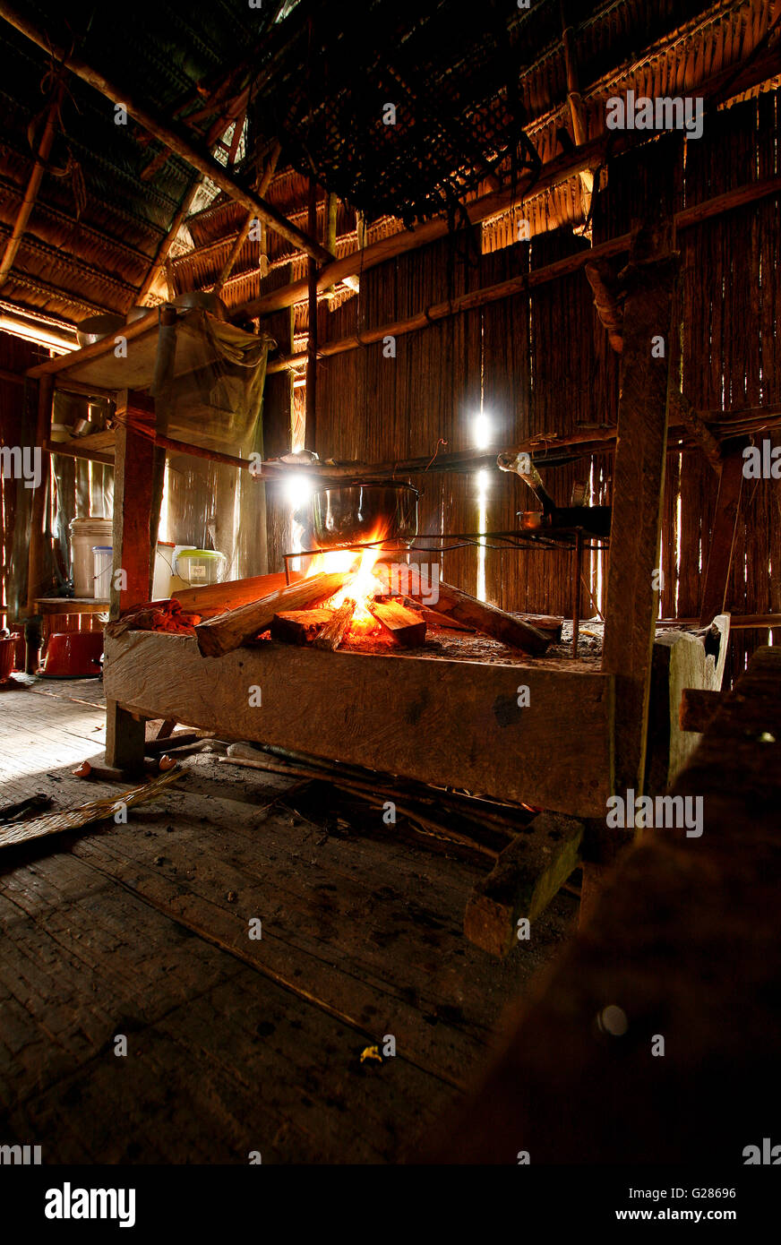 Amazon tribe houses hi-res stock photography and images - Alamy