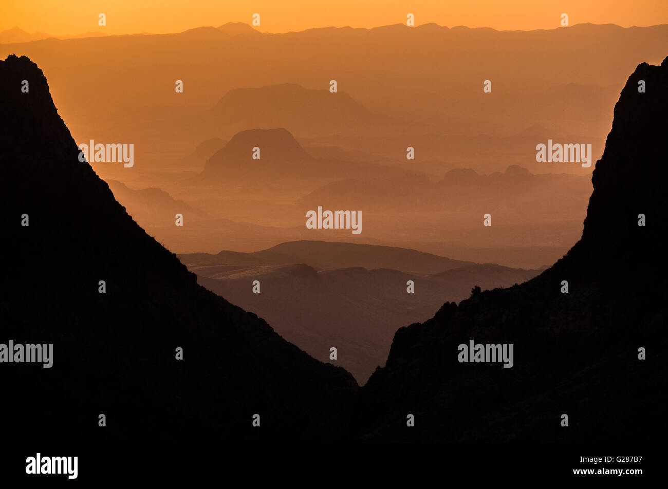 Sunset through the Window, Chisos Basin, Big Bend National Park, Texas ...