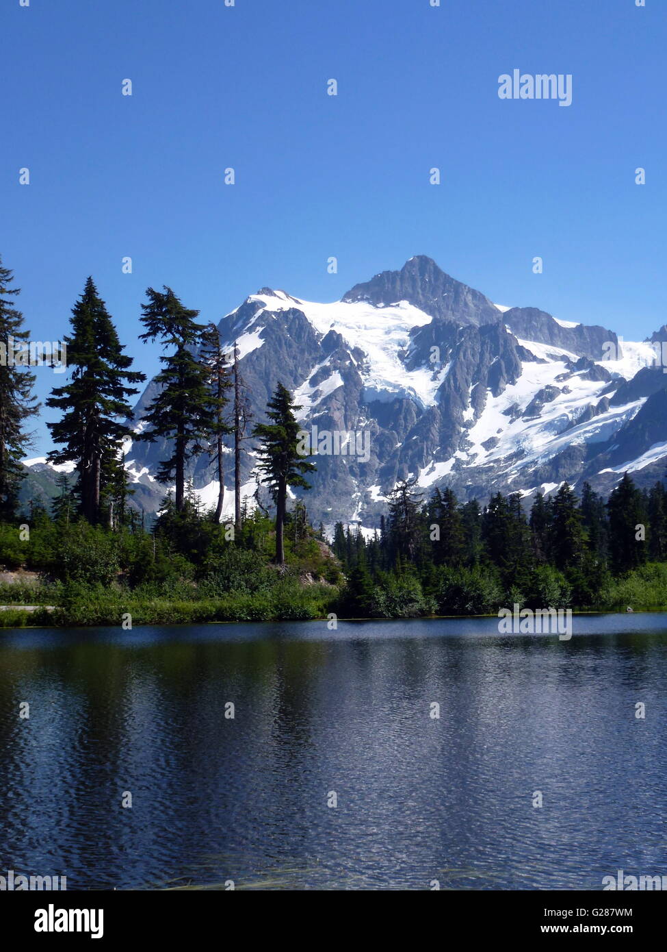 Picture Lake in Mt Baker, WA,USA Stock Photo - Alamy