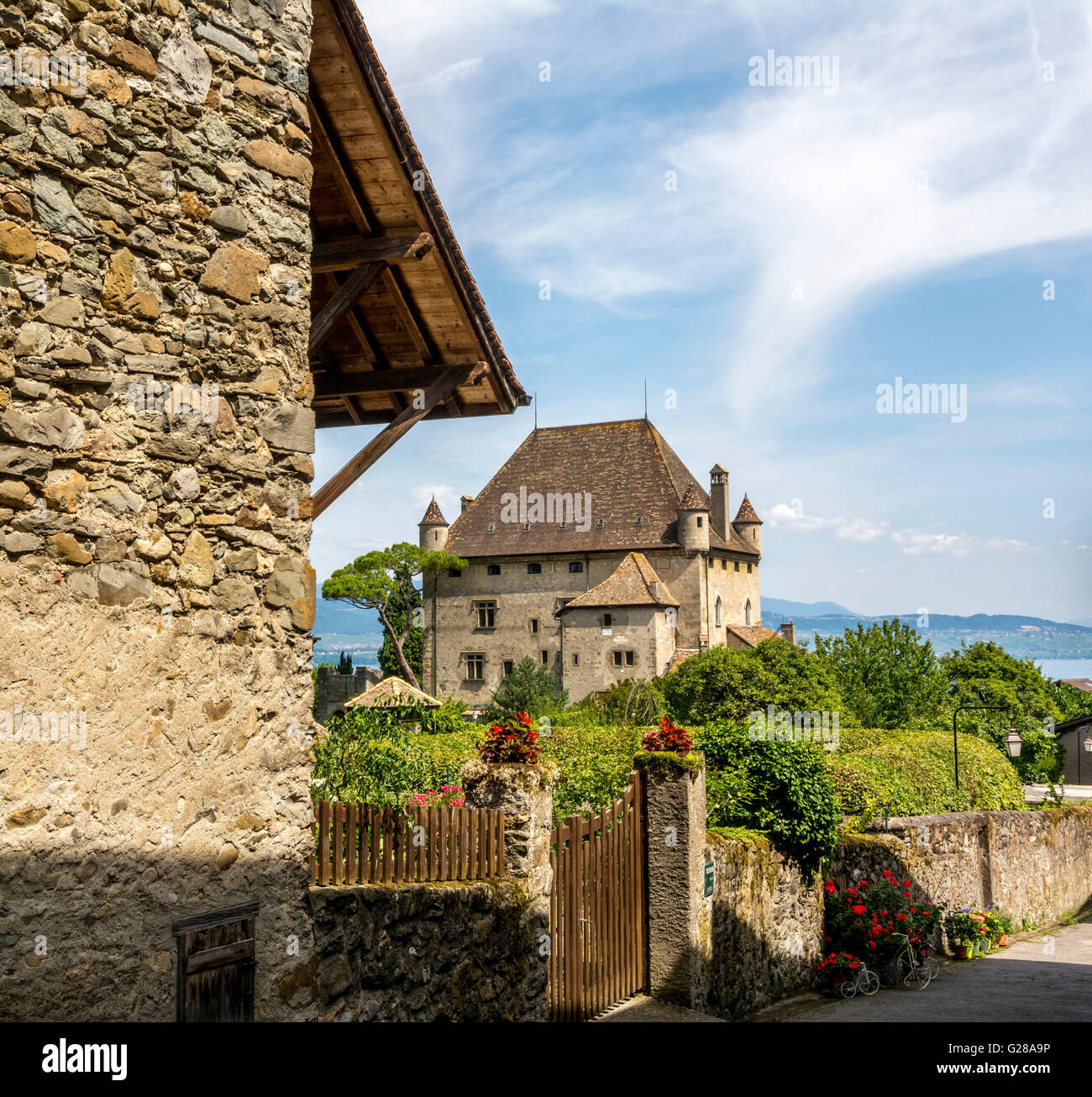 Yvoire hi-res stock photography and images - Alamy