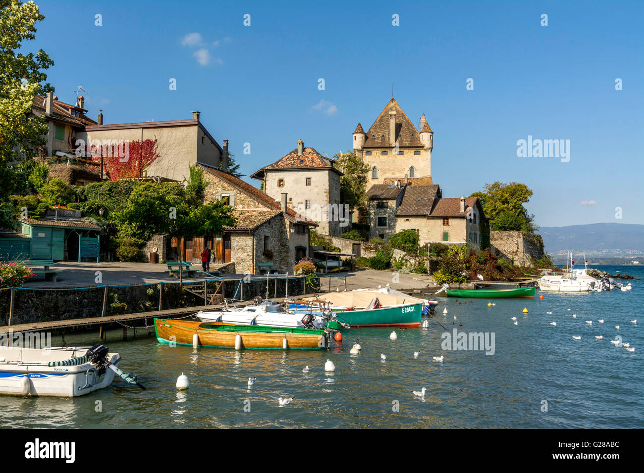 Yvoire hi-res stock photography and images - Alamy