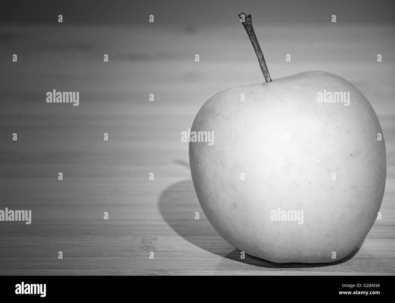 White apple hi-res stock photography and images - Alamy