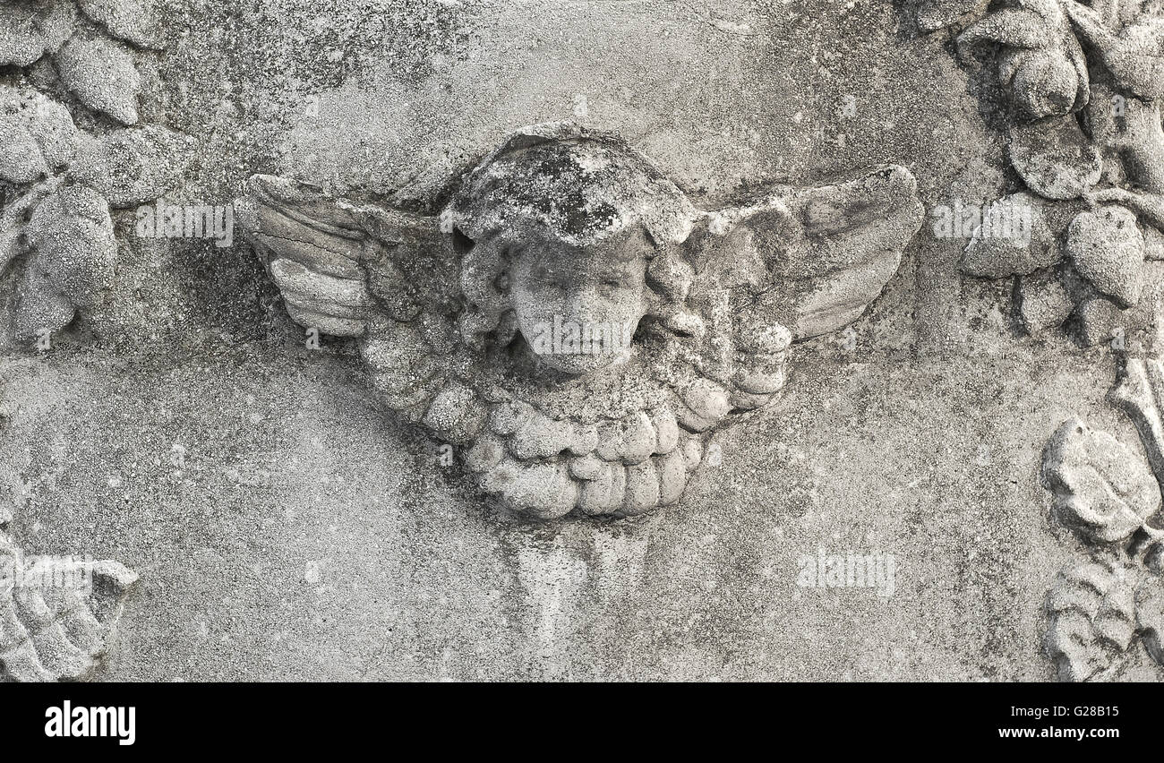 stone angel head Stock Photo - Alamy
