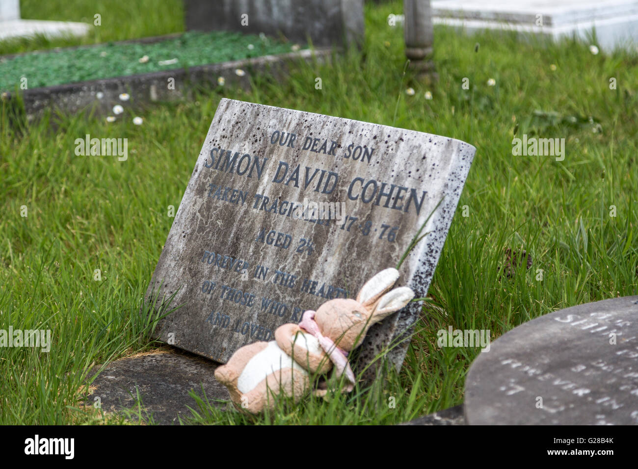 Childs Grave Stock Photos & Childs Grave Stock Images - Alamy
