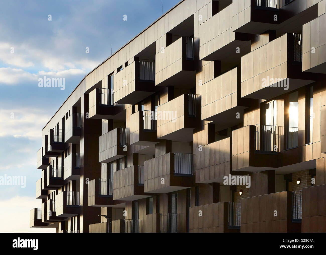 Facade perspective alpine place hi-res stock photography and images - Alamy