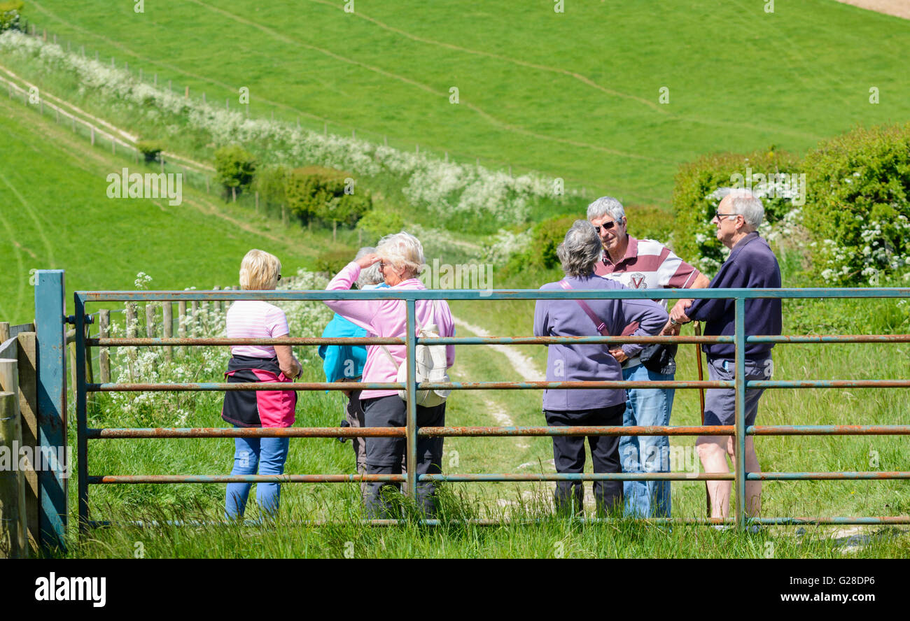 Group of people walking countryside hi-res stock photography and images ...