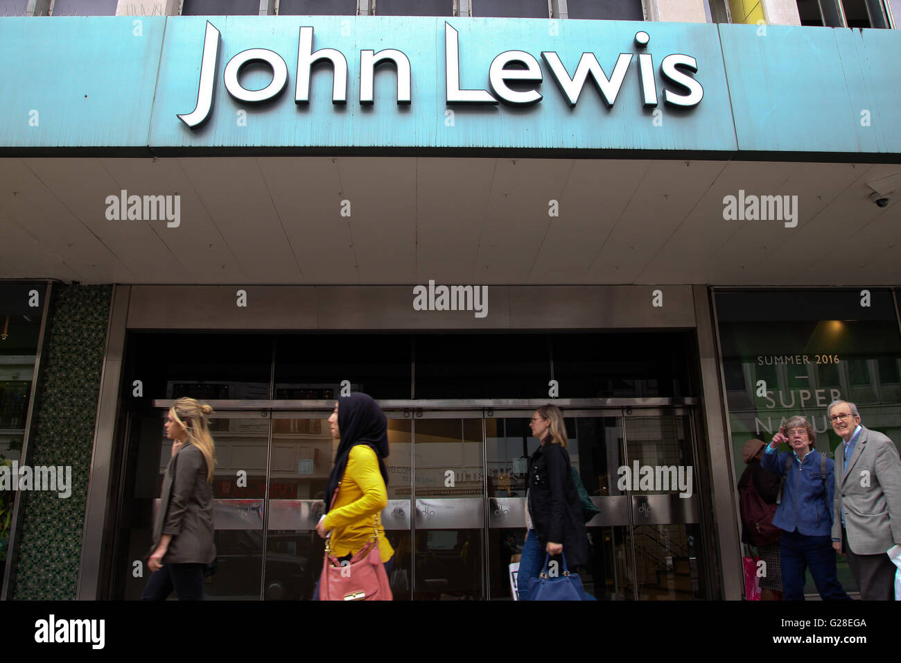 John Lewis store in Oxford Street Stock Photo - Alamy