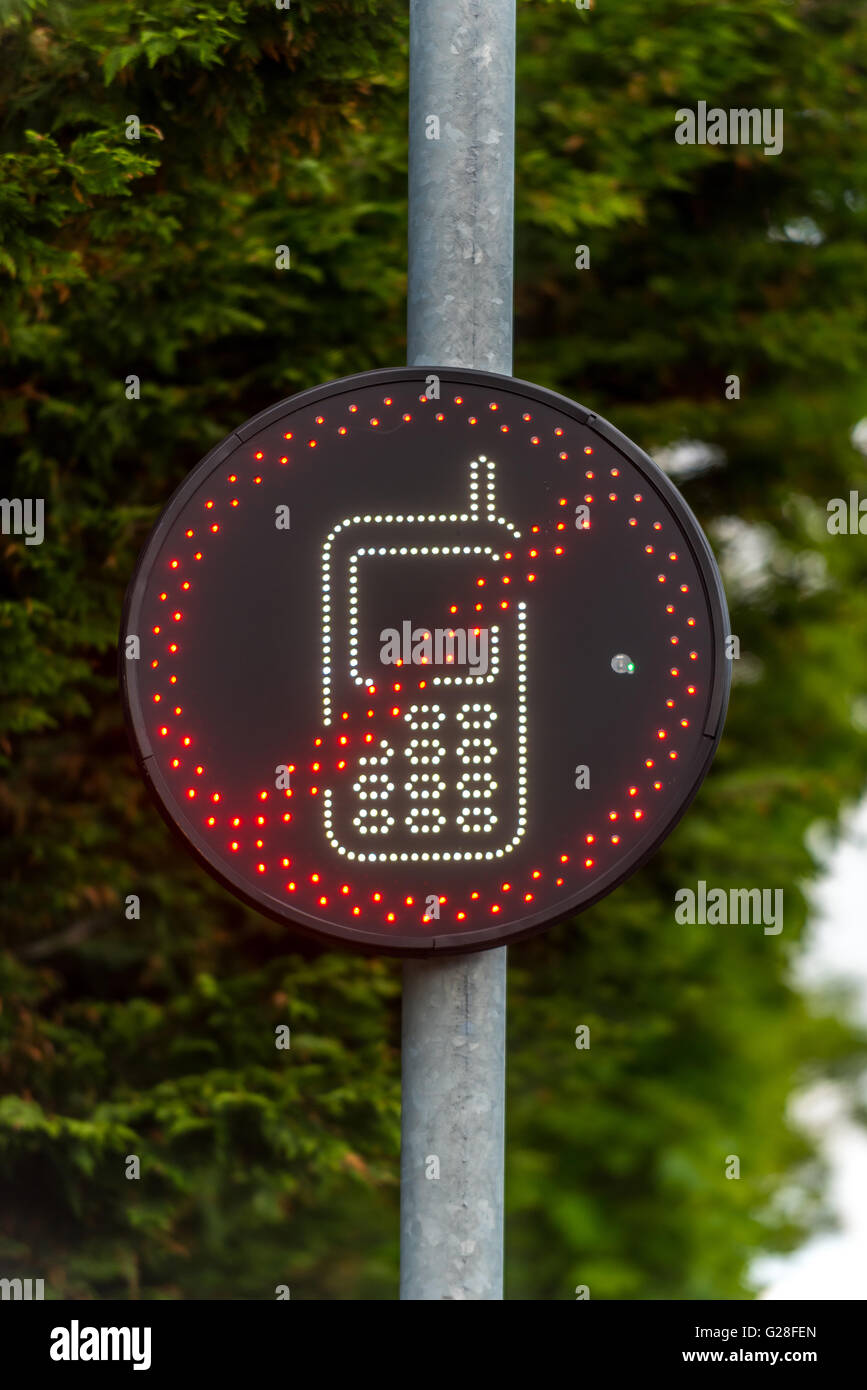 Highway code mobile phone hi-res stock photography and images - Alamy