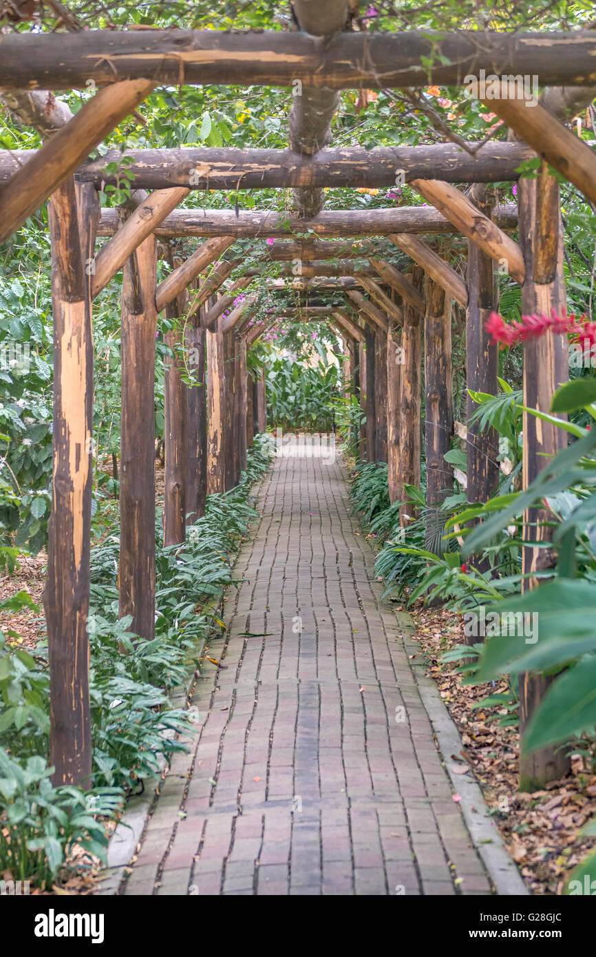 Guayaquil ecuador construction hi-res stock photography and images - Alamy