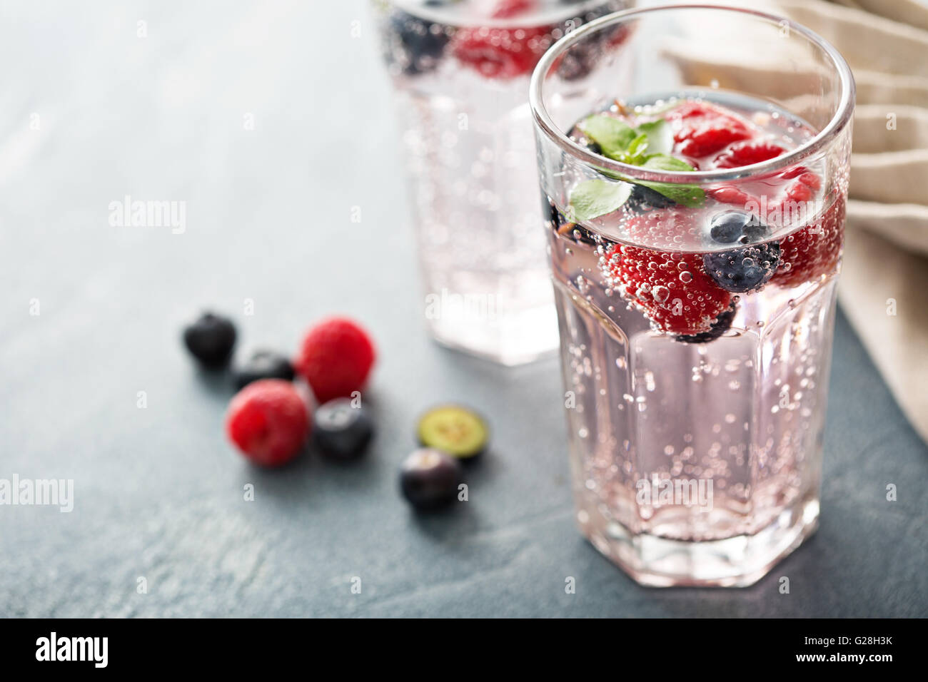 Sparkling water hi-res stock photography and images - Alamy