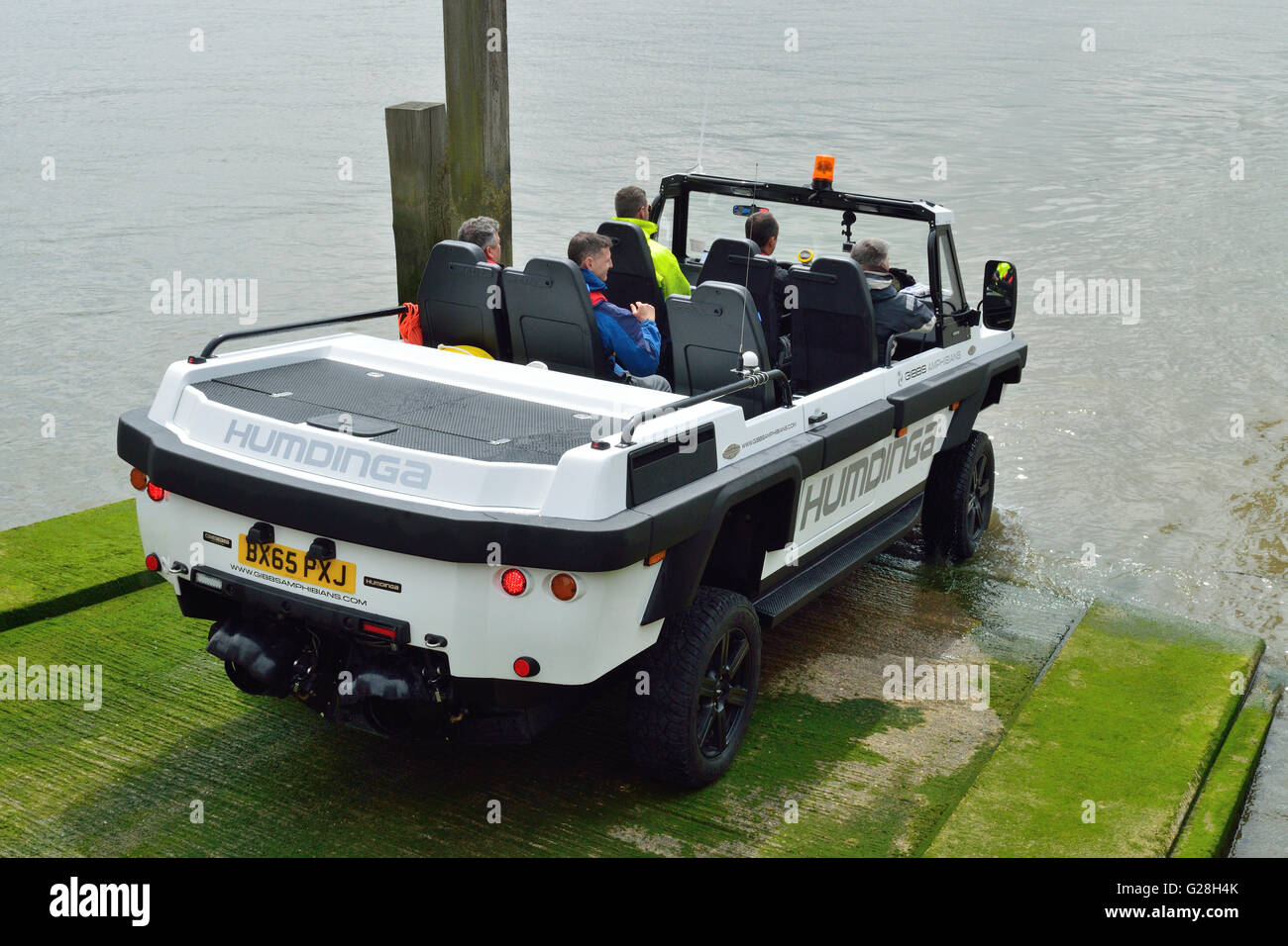 Gibbs Amphibians Hundinga amphibious utility vehicle undergoing trials ...