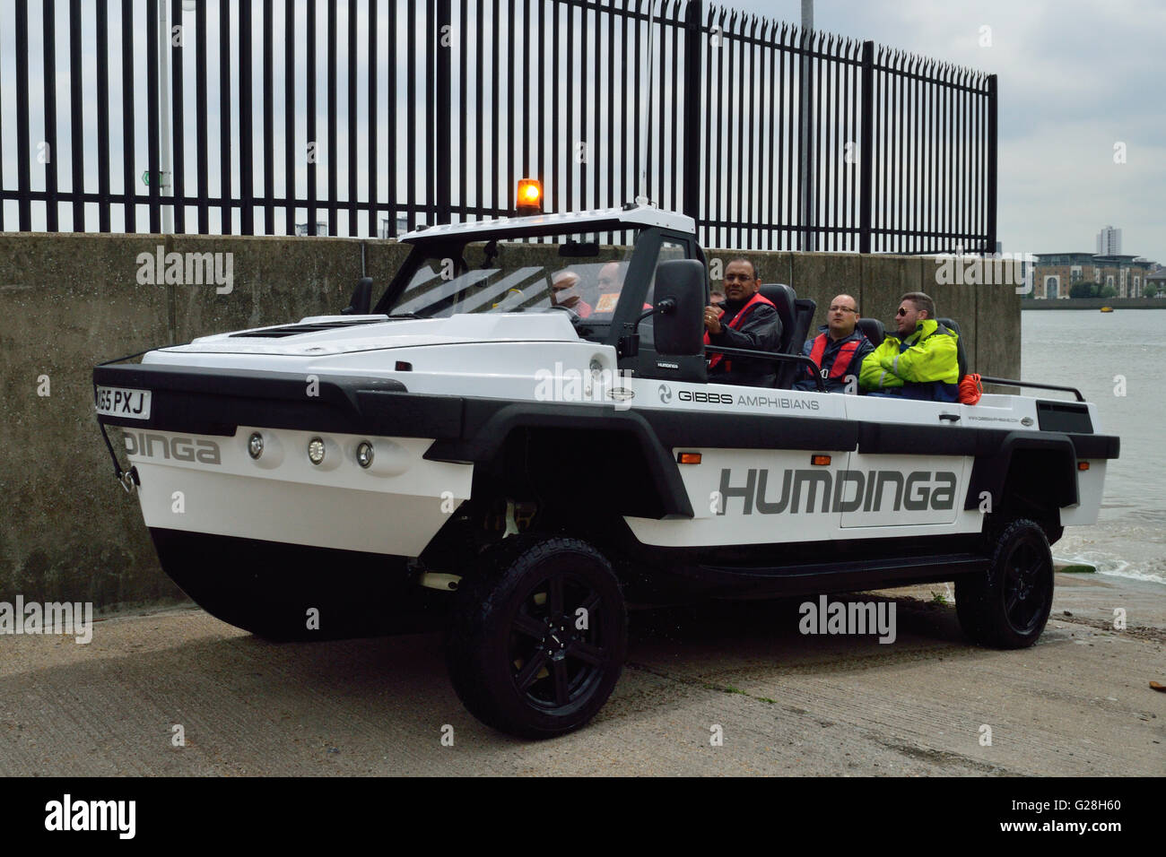 Gibbs Amphibians Hundinga amphibious utility vehicle undergoing trials ...