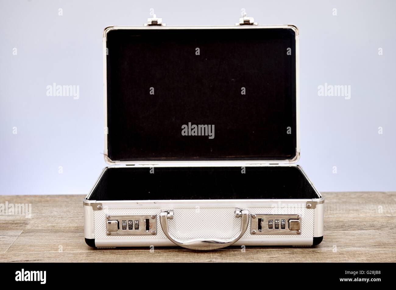 A studio photo of an old leather briefcase Stock Photo - Alamy