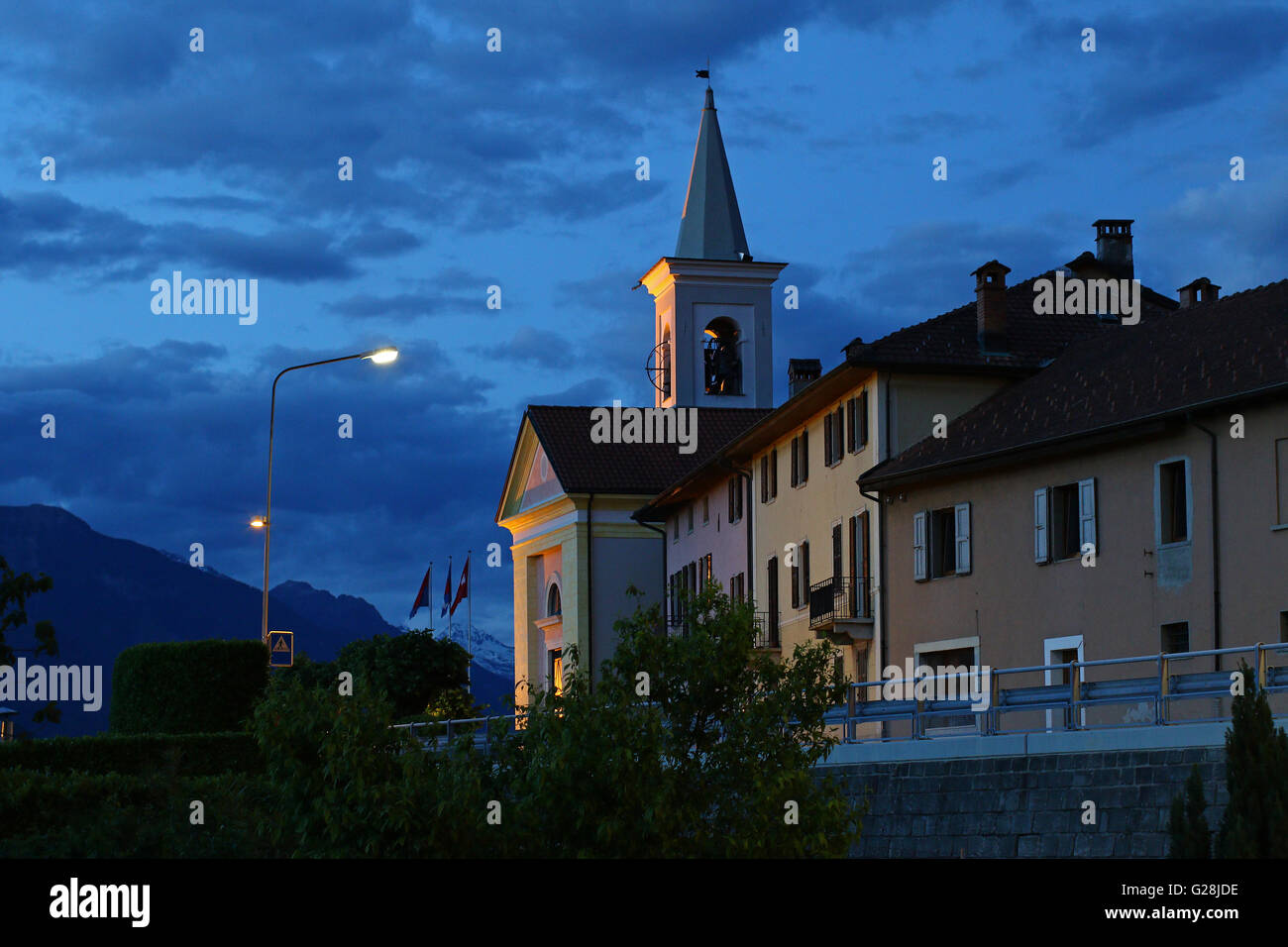 Small town street lamps hi-res stock photography and images - Alamy