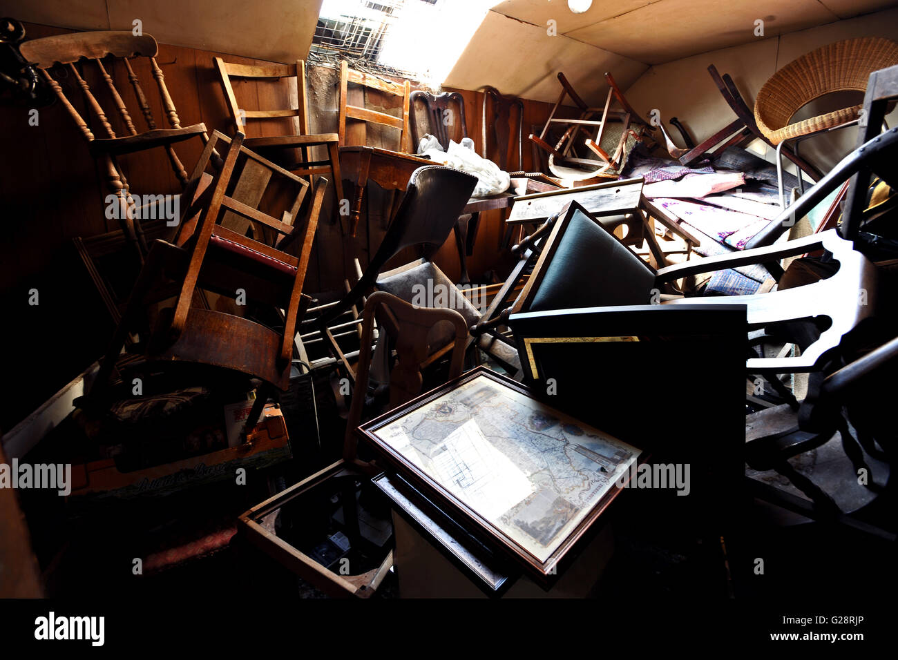 Clutter junk hi-res stock photography and images - Alamy