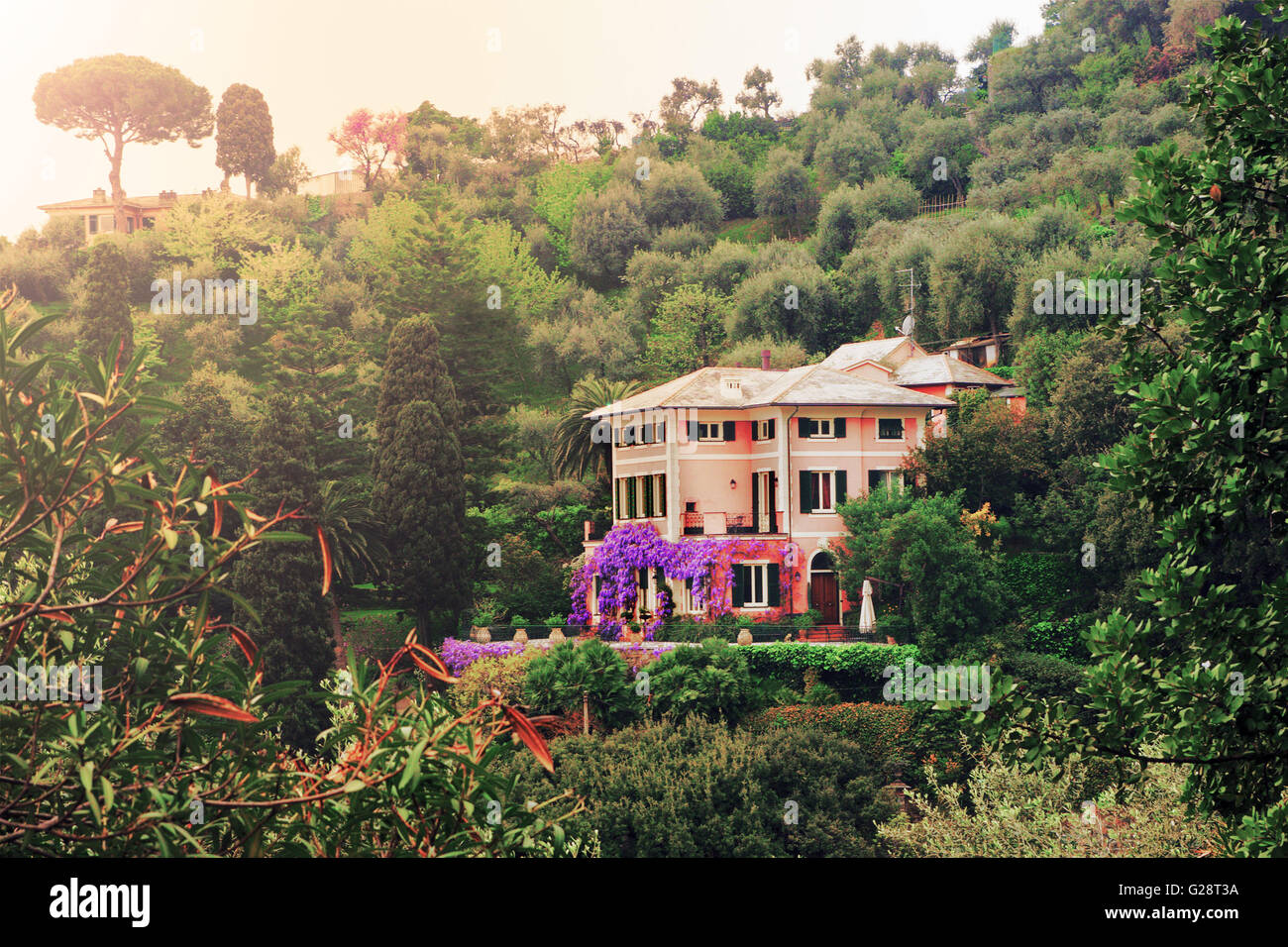 Beautiful home italy hi-res stock photography and images - Alamy