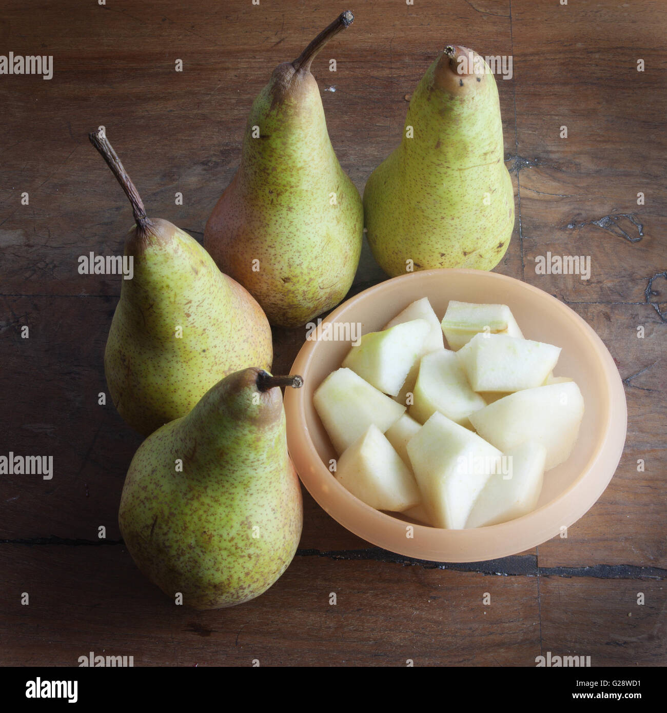 Pears sliced hi-res stock photography and images - Alamy