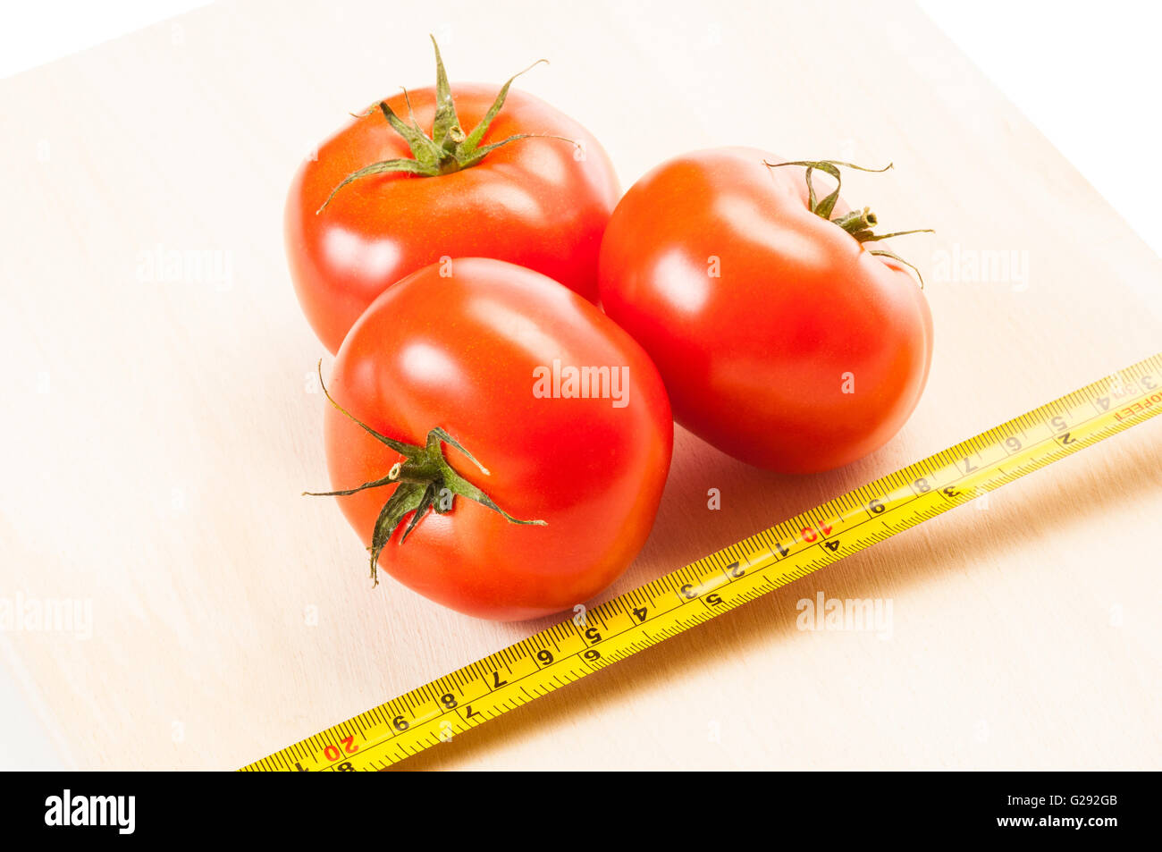 Measure the calories of three red tomatoes for a diet, with a ...