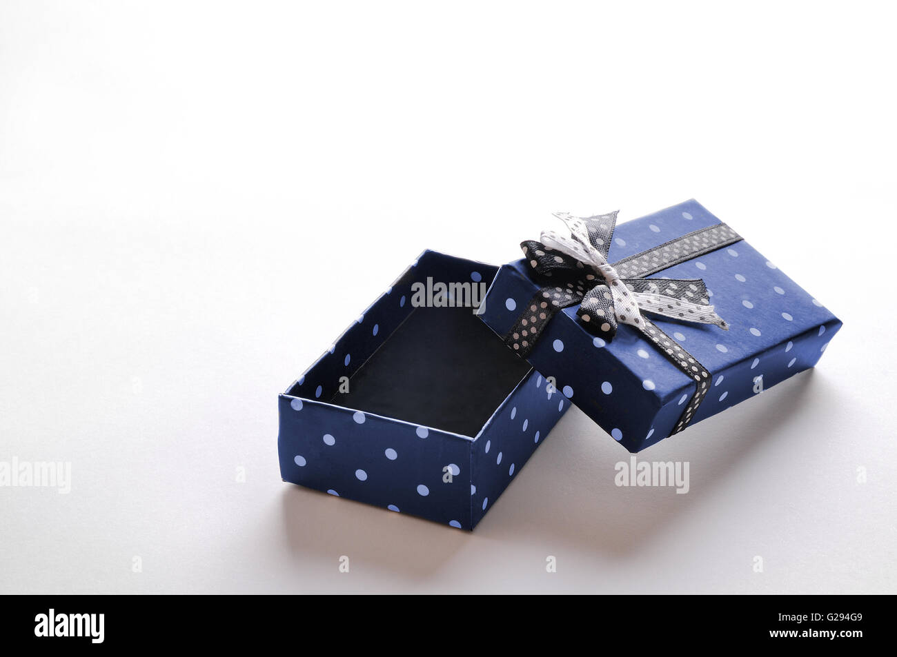 Blue rectangular hi-res stock photography and images - Alamy