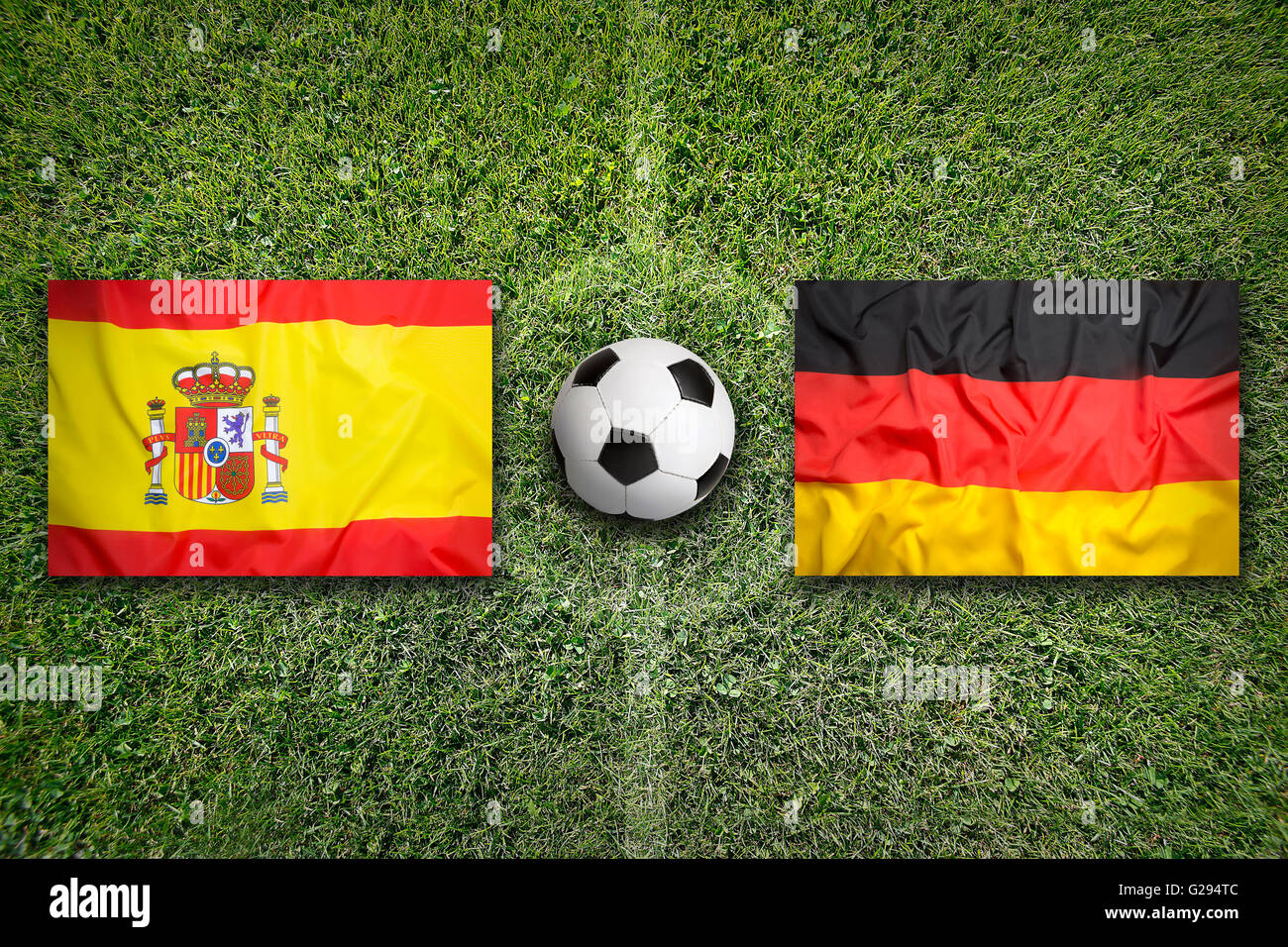 Spain vs germany soccer hi-res stock photography and images - Alamy