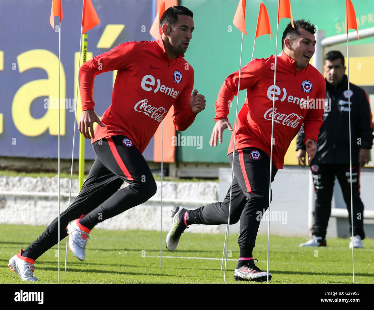 Santiago, Chile. 25th May, 2016. Chile's national soccer team players ...
