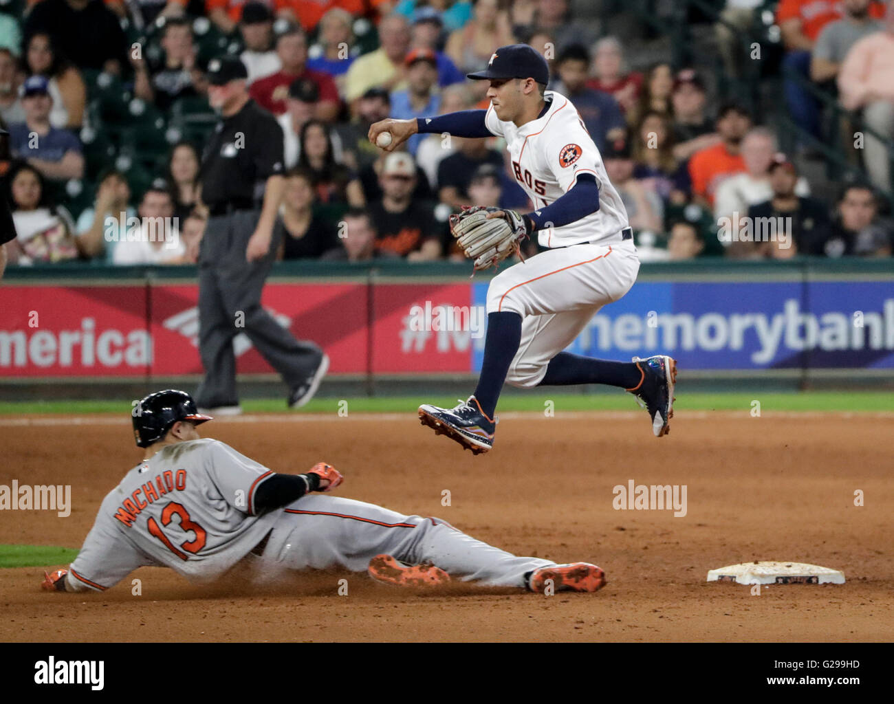Houston, TX, USA. 25th May, 2016. Houston Astros shortstop Carlos ...