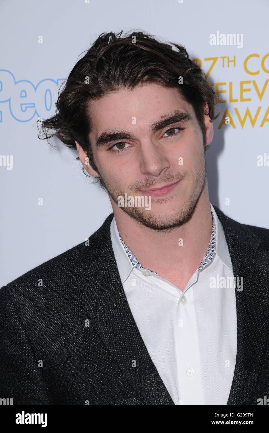 Los Angeles, CA, USA. 25th May, 2016. RJ Mitte. Arrivals for the 37th ...