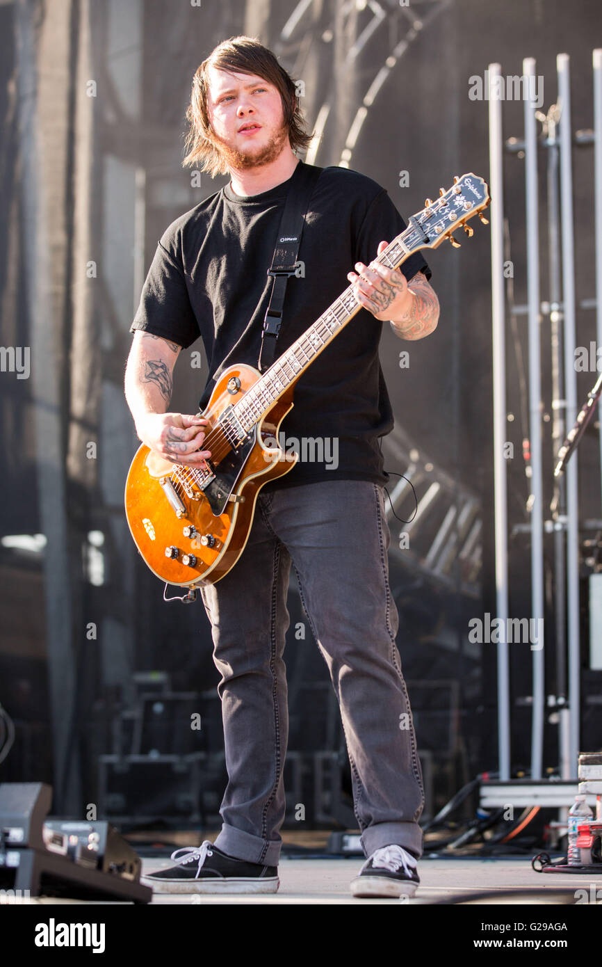 Bring Me The Horizon Lee