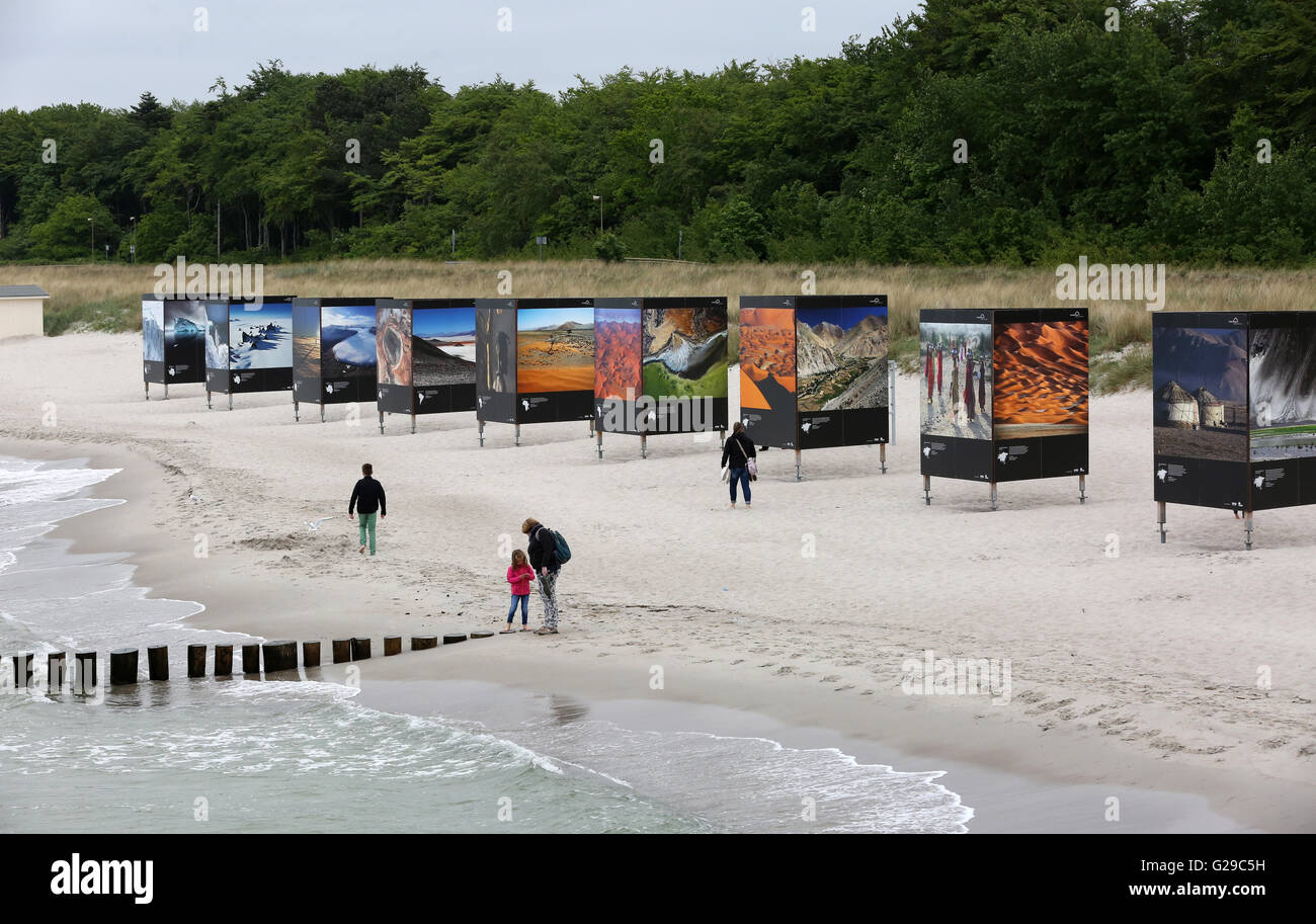 Zingst, Germany. 26th May, 2016. Oversized photos of different deserts ...