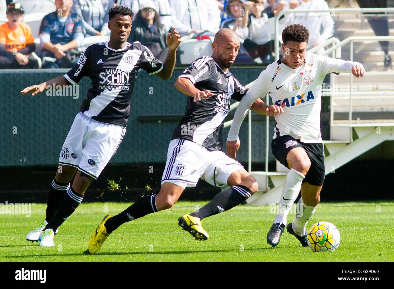 SAO PAULO, Brazil - 26/05/2016: CORINTHIANS X BLACK BRIDGE - Marquinhos Gabriel tries individual ...