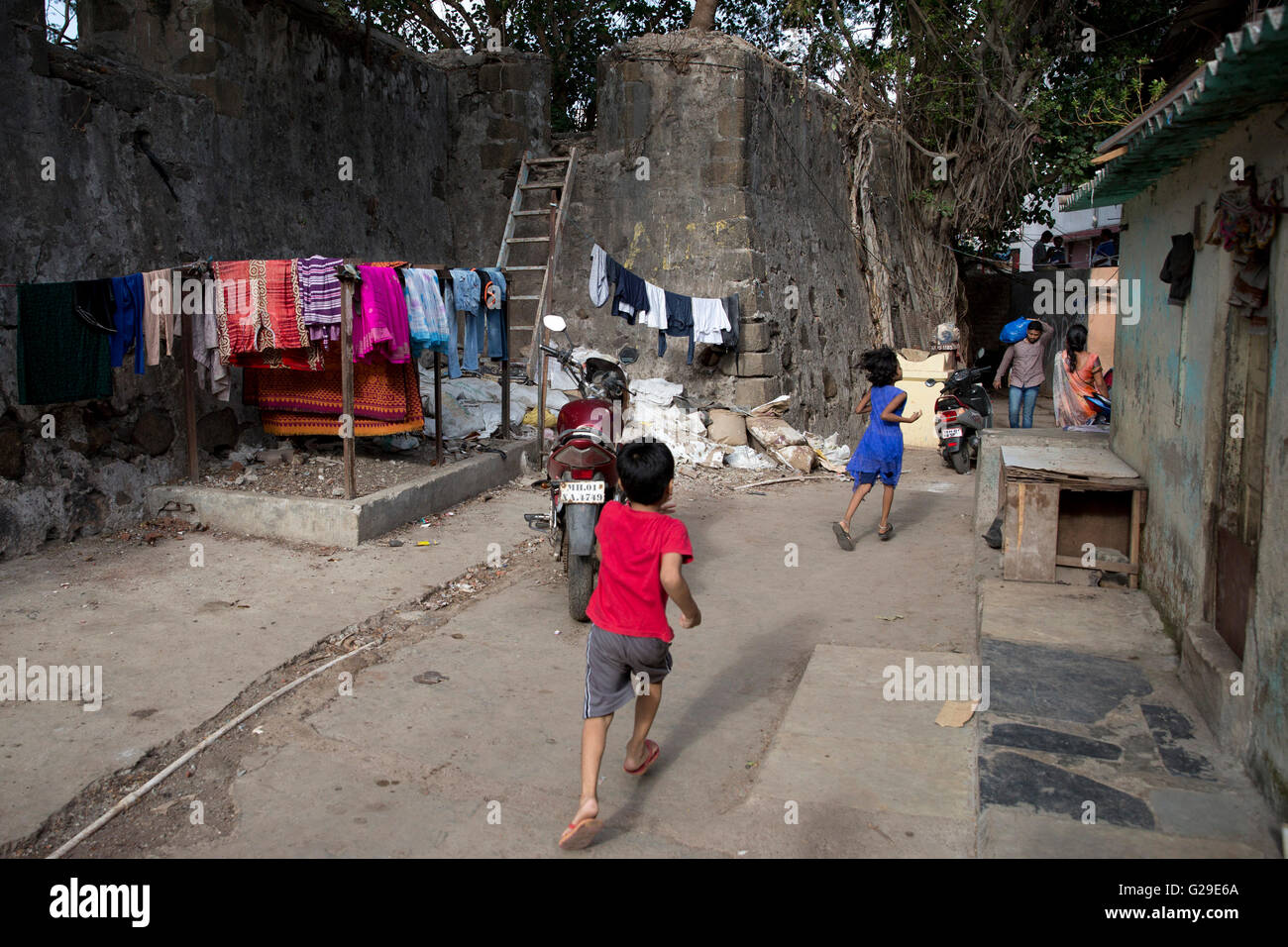 Inside the slums hi-res stock photography and images - Alamy
