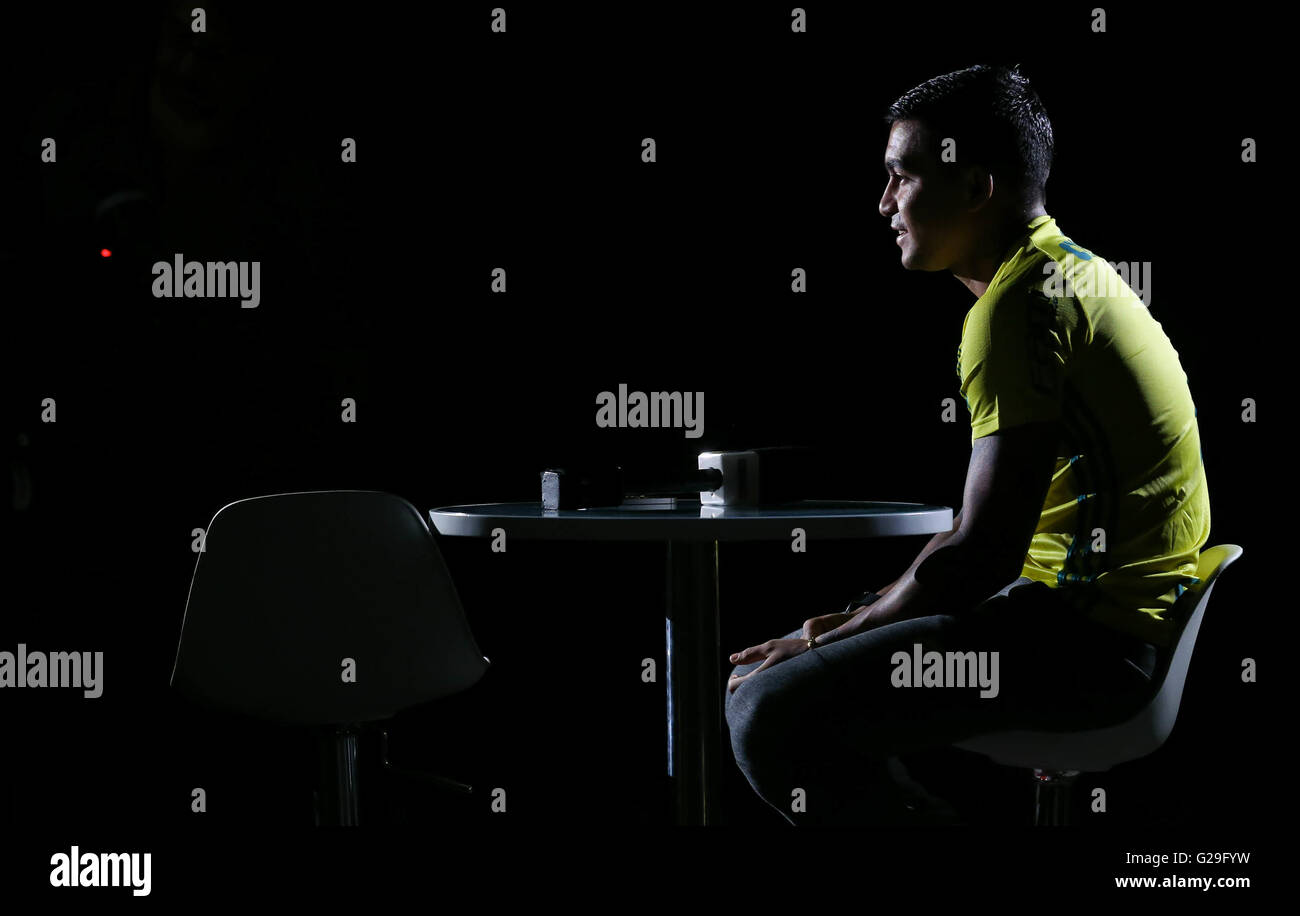 SAO PAULO, Brazil - 05/26/2016: TRAINING OF TREES - The player Dudu ...