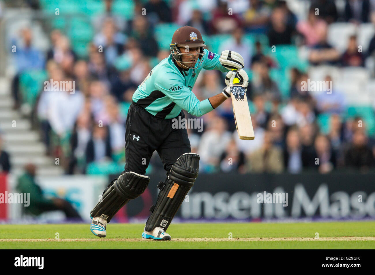 Mahmood cricket hi-res stock photography and images - Alamy