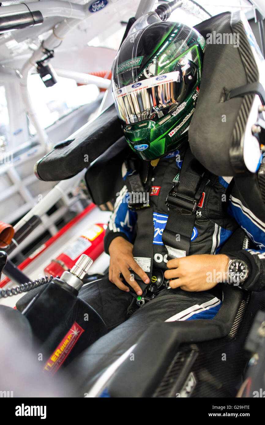 Concord, NC, USA. 26th May, 2016. Darrell Wallace Jr (6) practices for ...