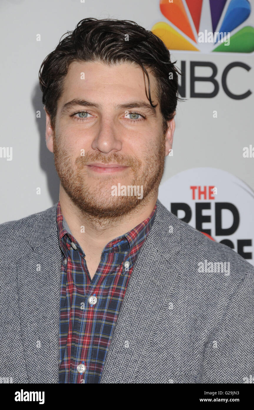 Actor adam pally hi-res stock photography and images - Alamy