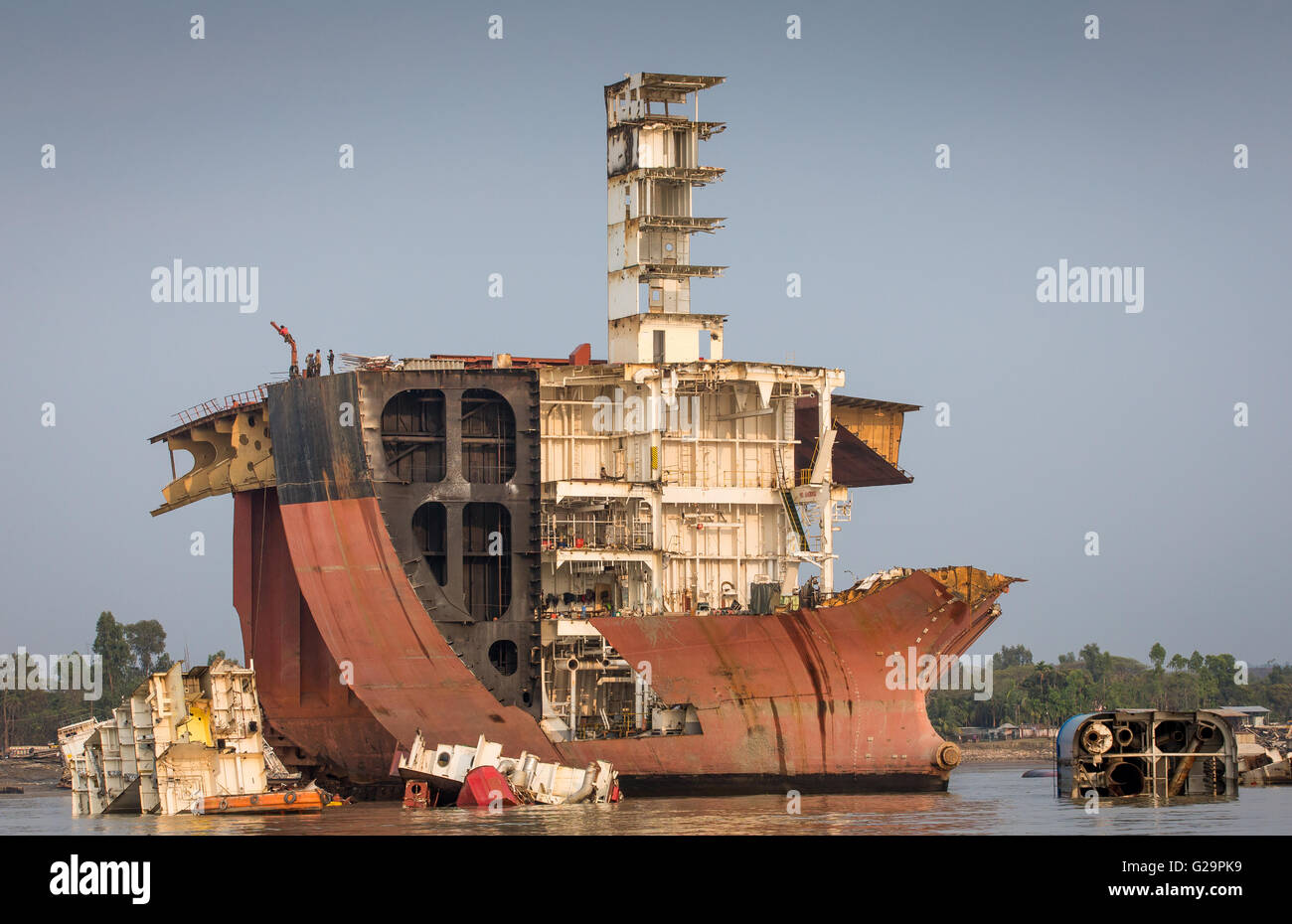 Heavy equipment yard hi-res stock photography and images - Alamy