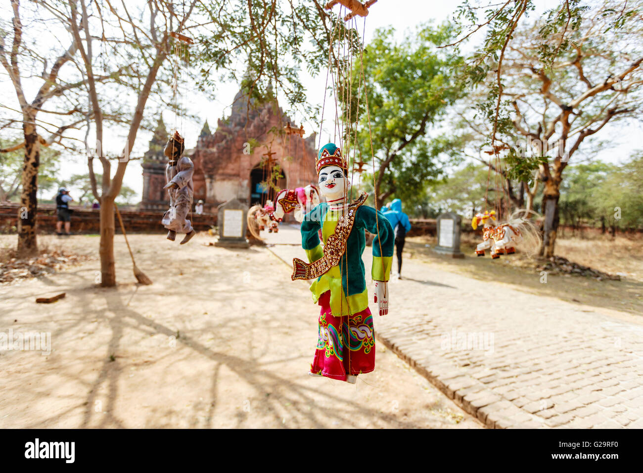 Asia myanmar bagan puppet show hi-res stock photography and images - Alamy