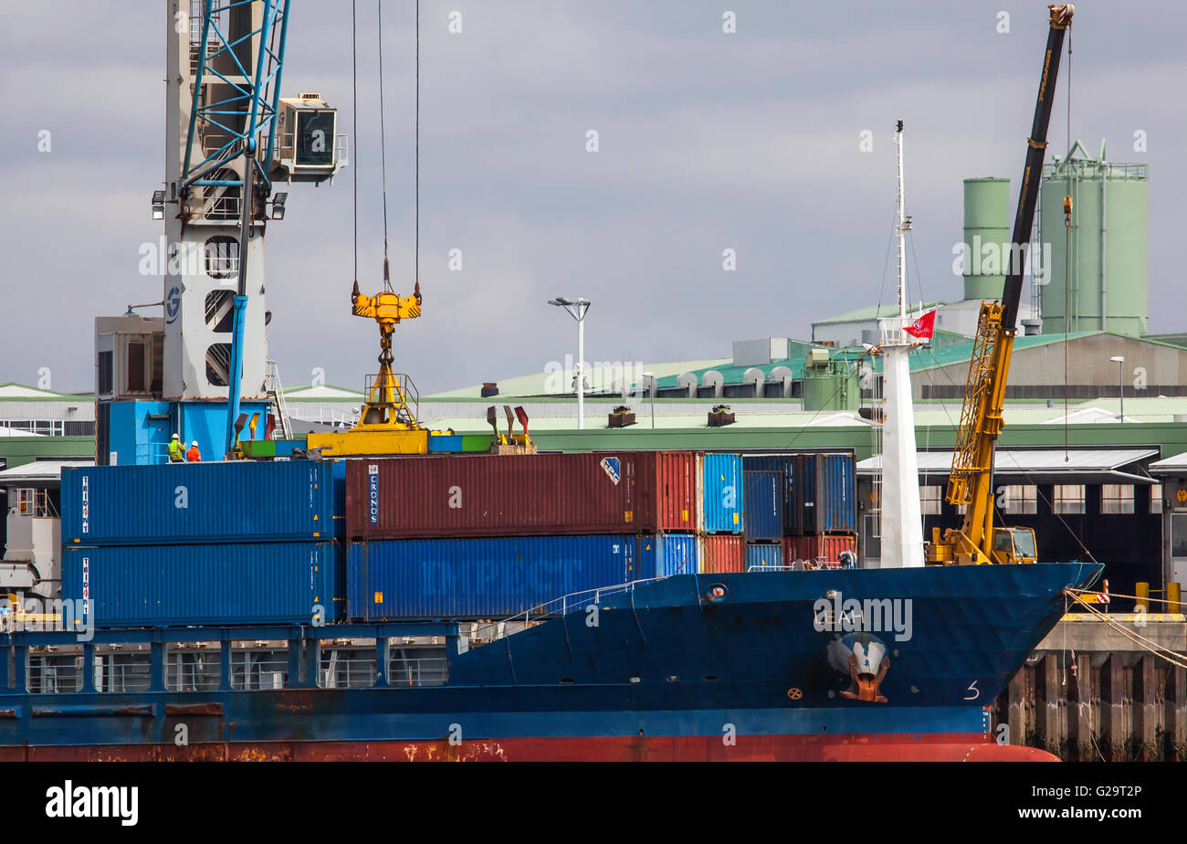 Loading of aluminum for export from the aluminum factory Alcan in ...