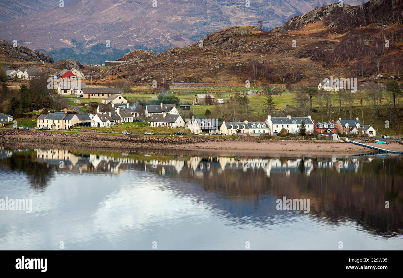 Shieldaig Village High Resolution Stock Photography and Images - Alamy