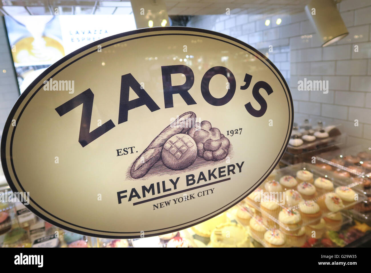 Zaros bakery hi-res stock photography and images - Alamy